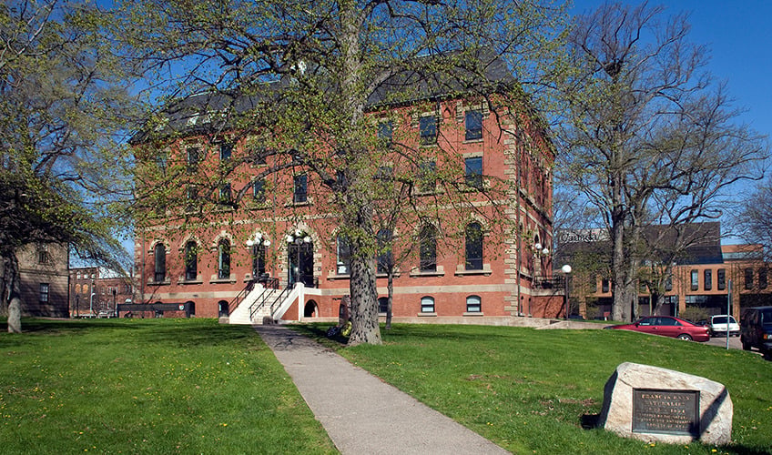 Public Archives and Records Office | Tourism PEI